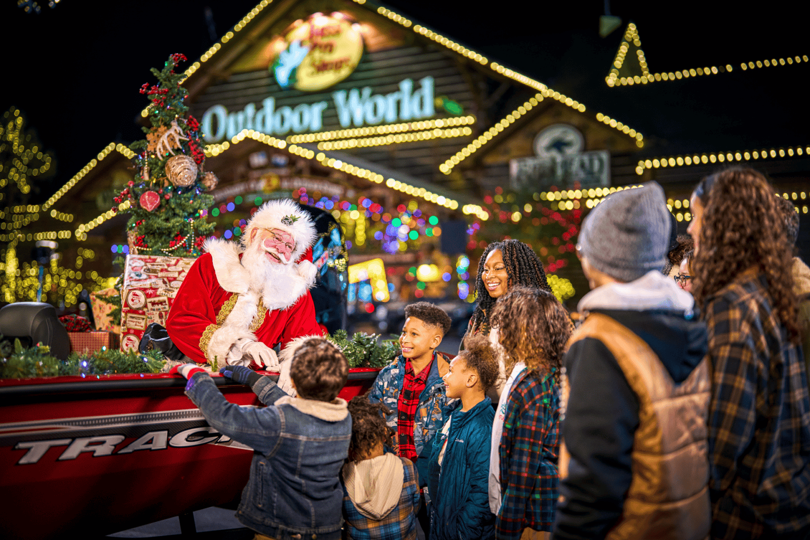 Santa’s Wonderland returns to Bass Pro Shops with FREE photos and ...