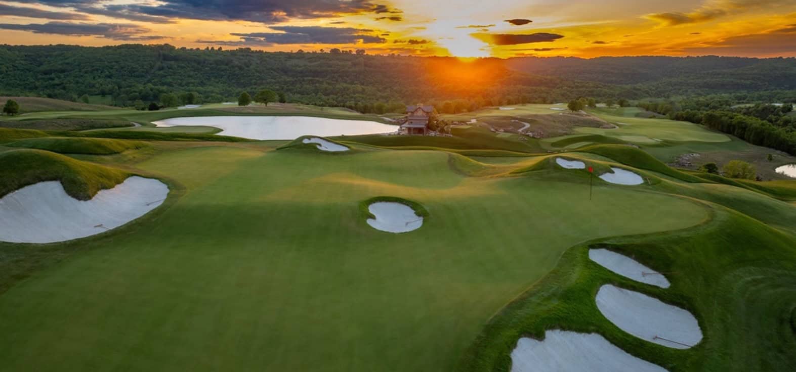 ANNOUNCING CLIFFHANGERS, THE MOST DRAMATIC PAR-3 GOLF COURSE IN THE ...